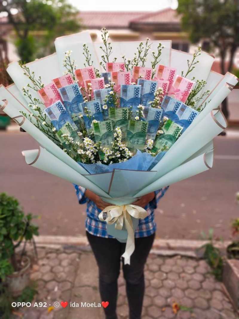 Jual Buket Uang. 3005 Buketbungauang. Buketmoney. Buketbesar ...