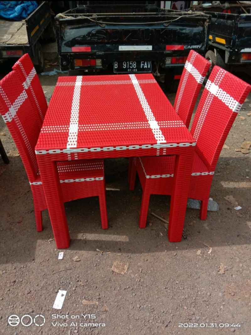 Jual Meja makan minimalis rotan sintetis/meja makan/meja rotan di ...
