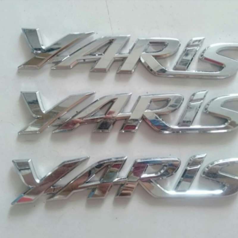 Jual emblem tulisan yaris original.. ready stock sesuai gambar y bosku ...