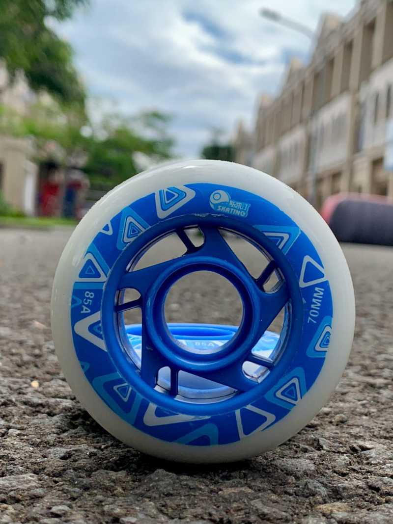 Jual Roda Sepatu Roda Inline Skate No Brand List Biru Di Seller Sepatu ...