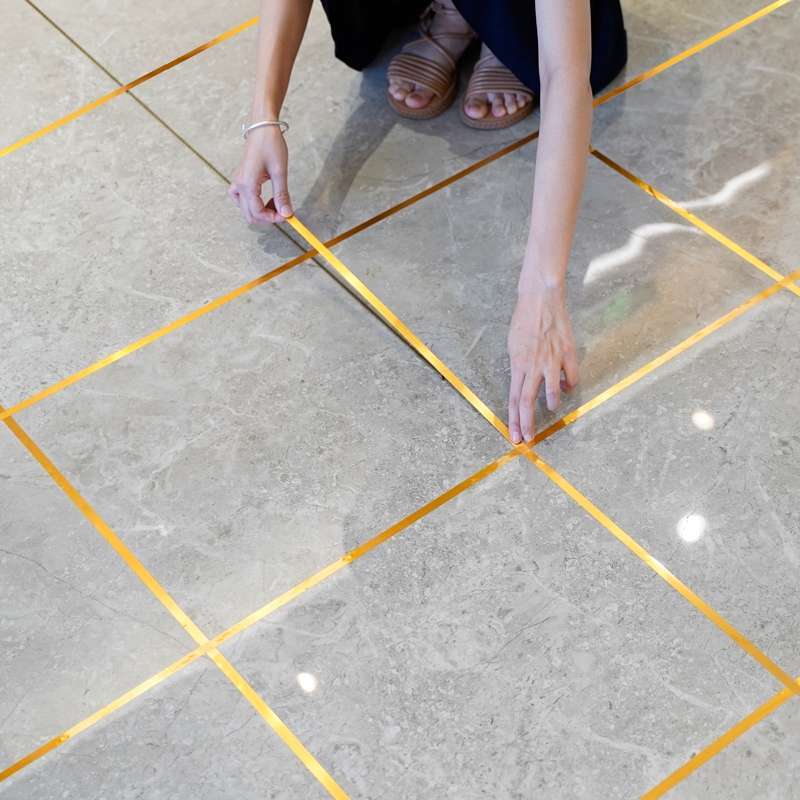 Promo Gulungan Sticker Pembatas Nat Keramik Floor Tile Strip Tape 50 ...