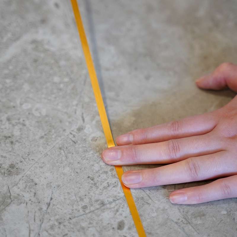 Promo Gulungan Sticker Pembatas Nat Keramik Floor Tile Strip Tape 50 ...