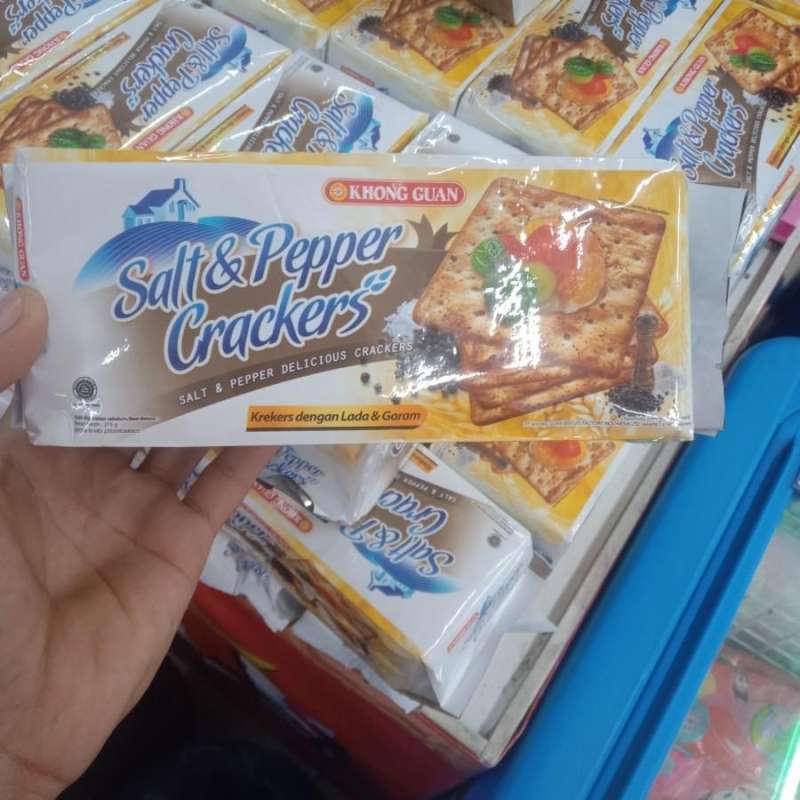 Jual Khong Guan Biskuit Salt&Pepper Crackres di Seller Doa_Mamah shop ...