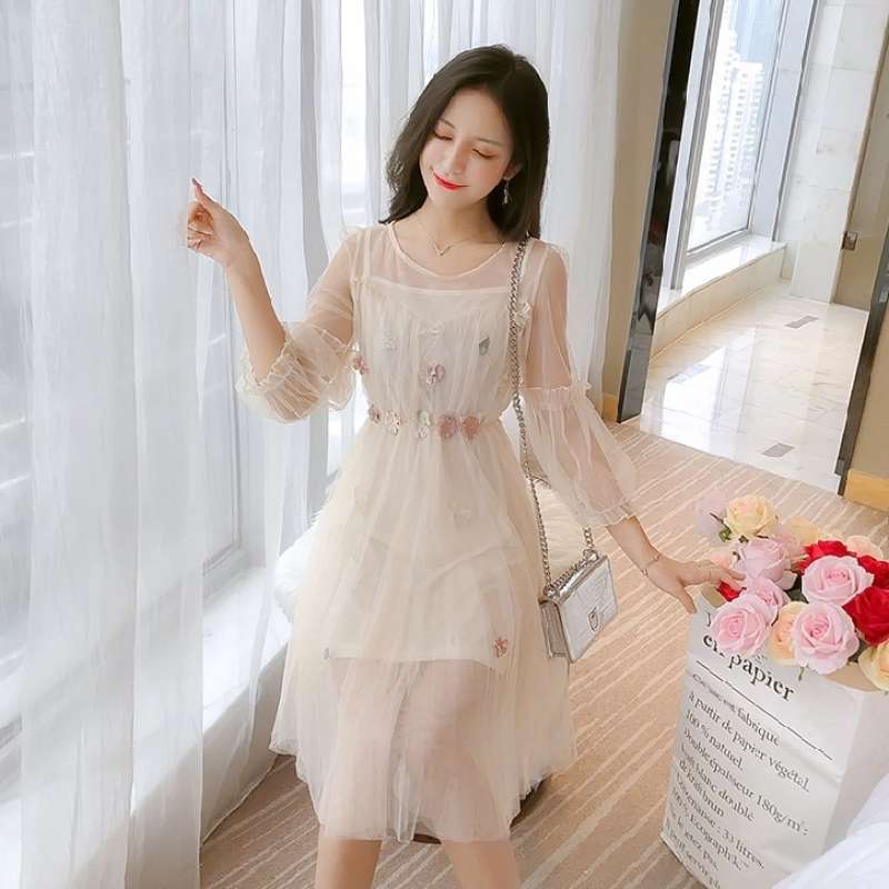 Promo Gaun cinta pertama Prancis yang manis, kerah persegi, lengan ...