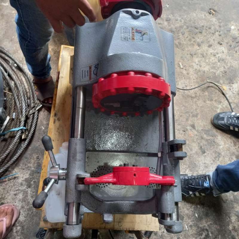 Promo Mesin Senai Baut M8 -M24 / THREADING MACHINE BOLT M8-M24 Diskon 1 ...