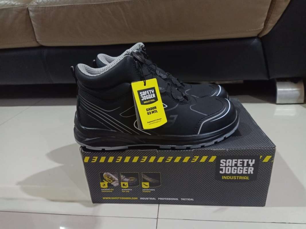 Jual Sepatu Safety Jogger Cador S3 Mid Tls - Hitam Di Seller Crambill ...