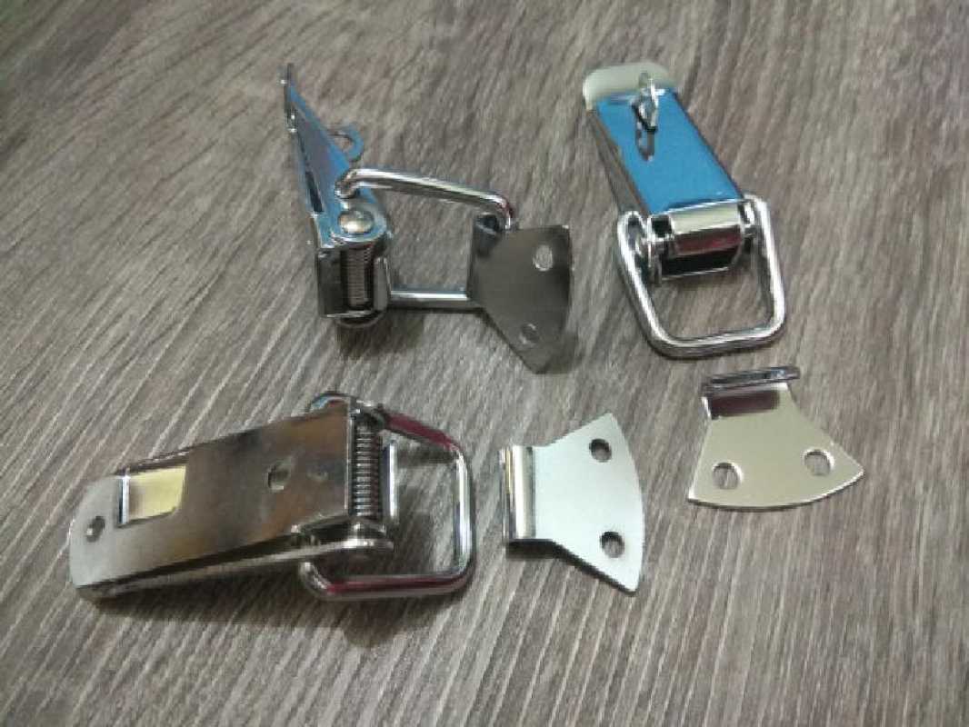 Jual Kunci Koper Kait - Ukuran Medium Di Seller Natz - Kebon Kelapa, Kota Bogor | Blibli