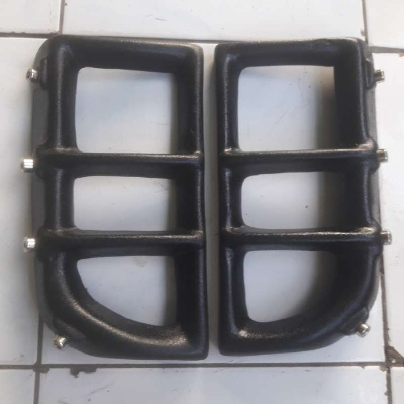 Jual Lampu Guard Vitara Escudo Lama Pelindung Lampu Belakang Escudo Di ...