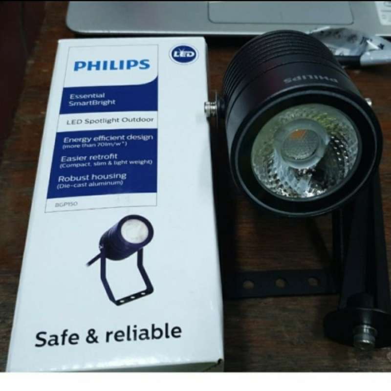 Promo Lampu Outdoor / Lampu Sorot Essential Led Spotlight 6Watt Ip65 Philips Diskon 23% di ...