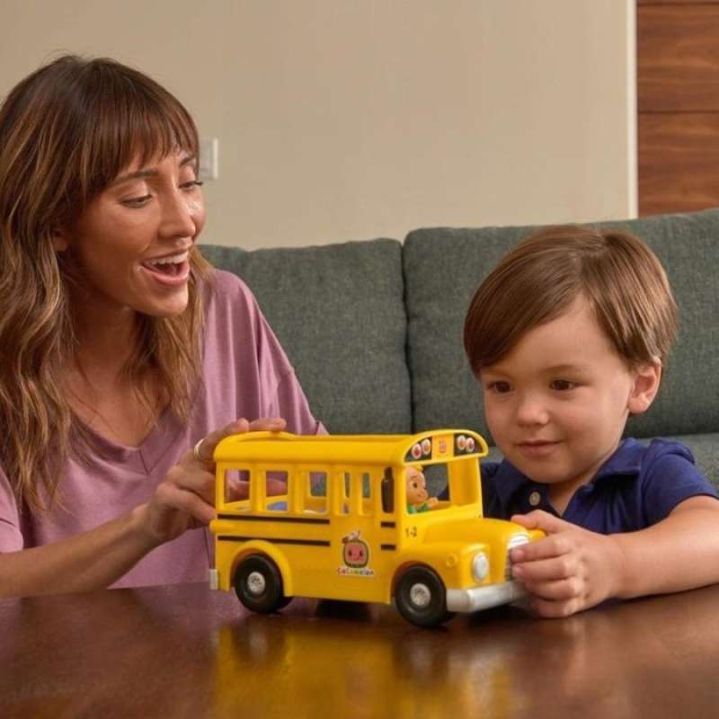 Promo Cocomelon Musical Jj Figure School Bus - Yellow - Multicolor ...