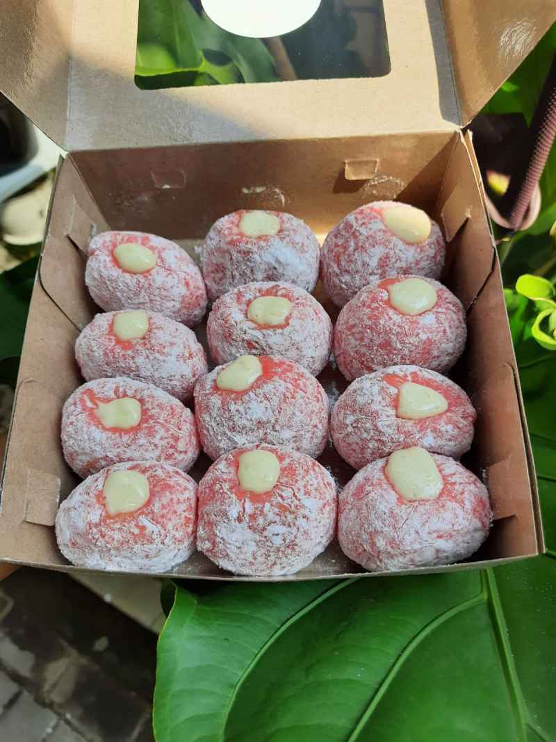 Promo BOMBOLONI RED VELVET WITH CREAM CHEESE Diskon 9% di Seller Lenz ...