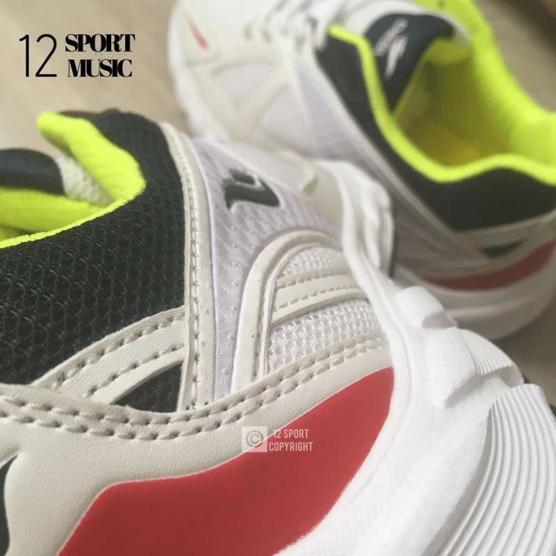 Jual 12 SPORT - Sepatu Lari Desle Richard Devlin 100% Original Sepatu ...