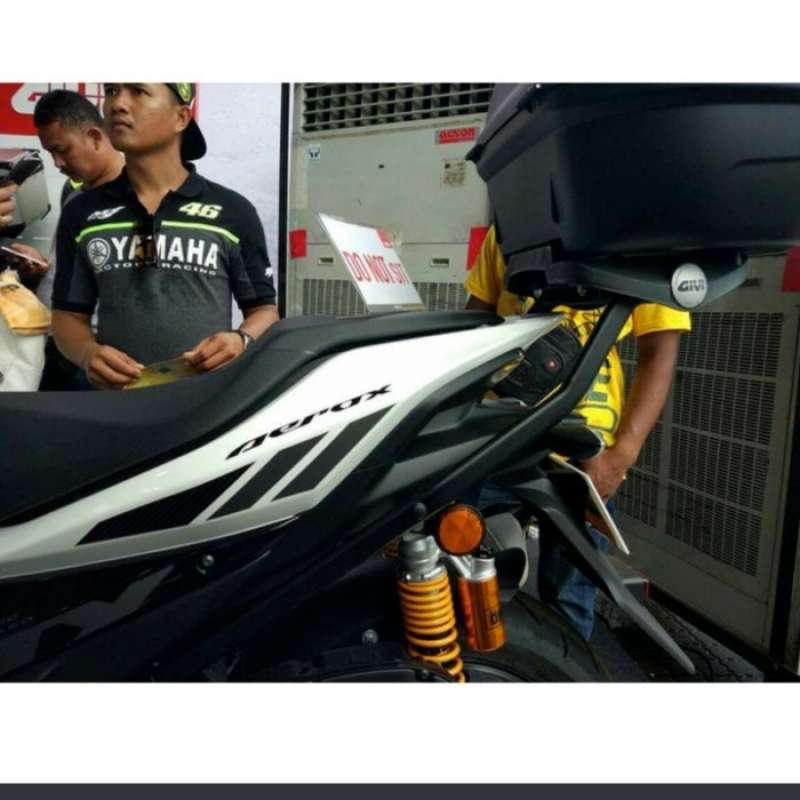 Jual breket box aerox 155 givi Free Base plate givi original di Seller ...