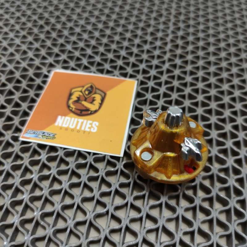 Jual Beyblade Burst Driver Gold Sword Dash Takara Tomy Original di ...