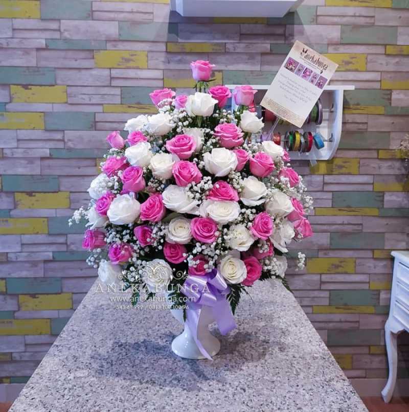 Promo Rangkaian Pot Bunga Mawar Asli Pink Putih Fresh White Rose Flower ...