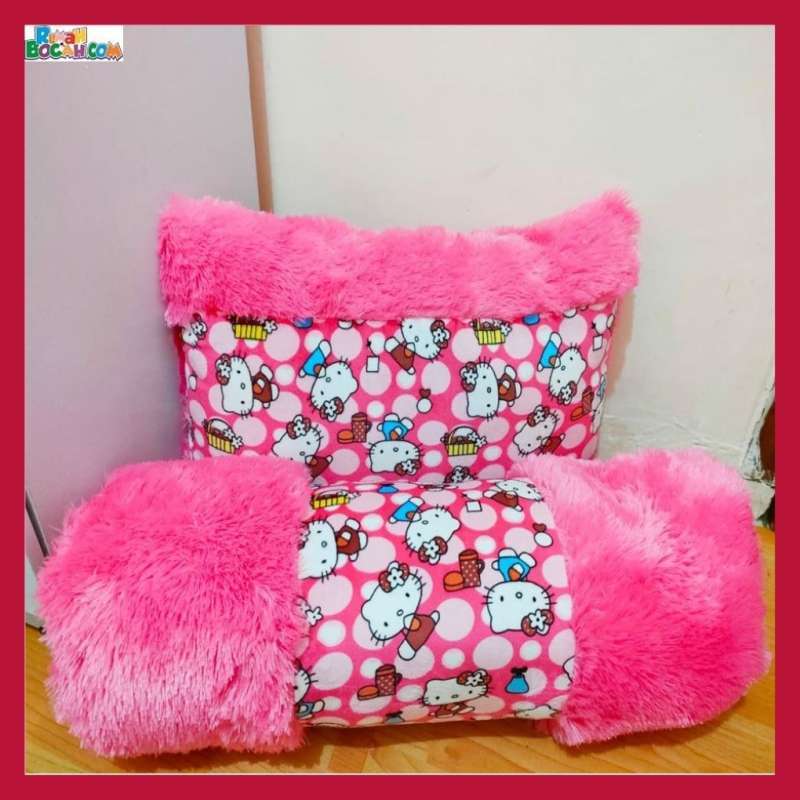 Bantal Guling Hello Kitty