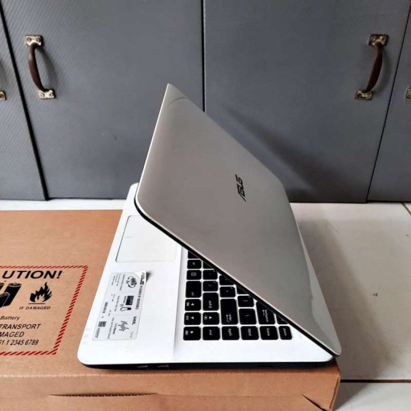 Jual Laptop Asus X455lab I3 4005u Ram 4/500gb Vga Intel Hd Layar 14inc ...