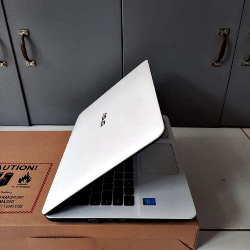 Jual Laptop Asus X455lab I3 4005u Ram 4/500gb Vga Intel Hd Layar 14inc ...