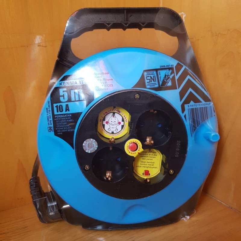 Promo Kenmaster Kabel Roll 5 Meter - Rol 4 Lubang 5M Diskon 49% di ...