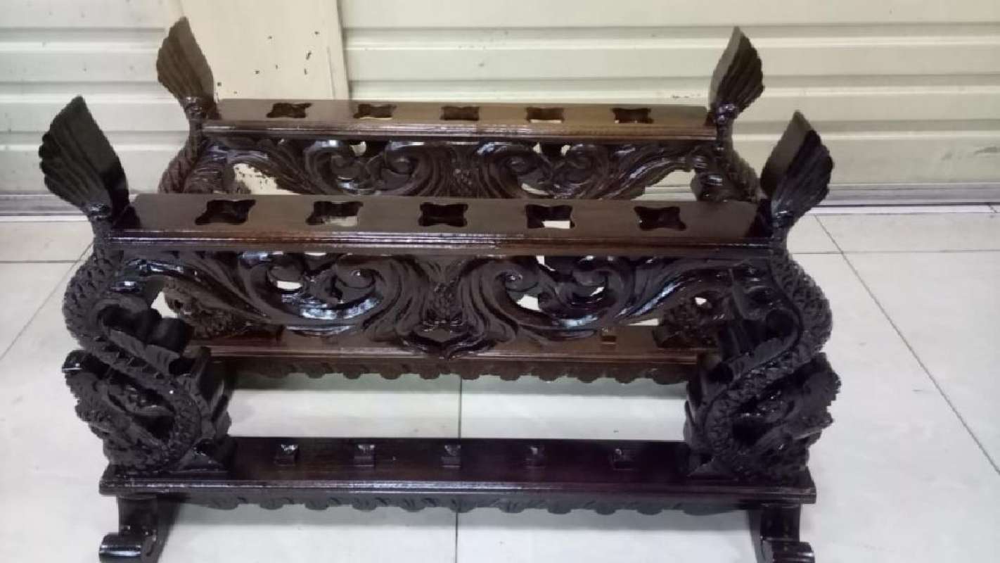 Jual Jagrak Keris Isi 5 Naga Ukiran Dari Kayu Garap Halus Di Seller ...