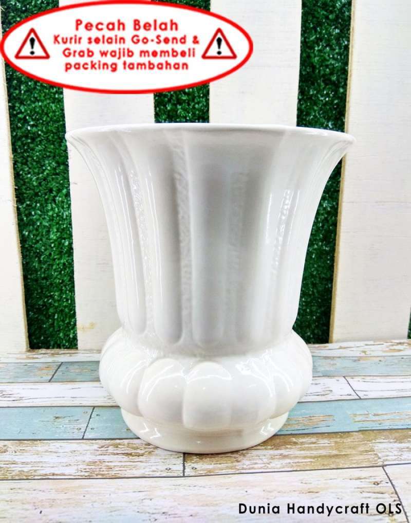 Promo Vas / Pot Bunga Keramik Labu Rumbai Kaki Kecil Diskon 10% di ...