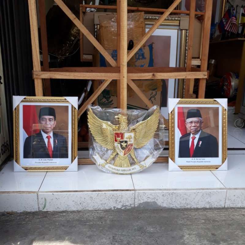 Jual Garuda Pancasila logam kuningan 35 cm 1 set frame - Multicolor di ...