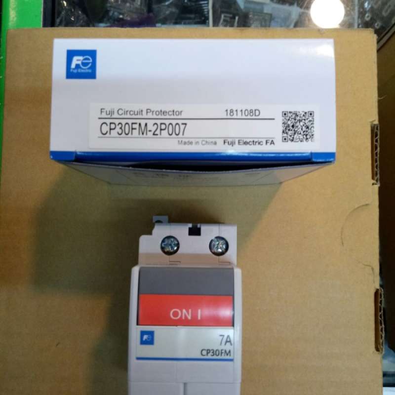 Jual CP30FM 2P005 2p 5a CIRCUIT PROTECTOR FUJI ELECTRIC di Seller ...