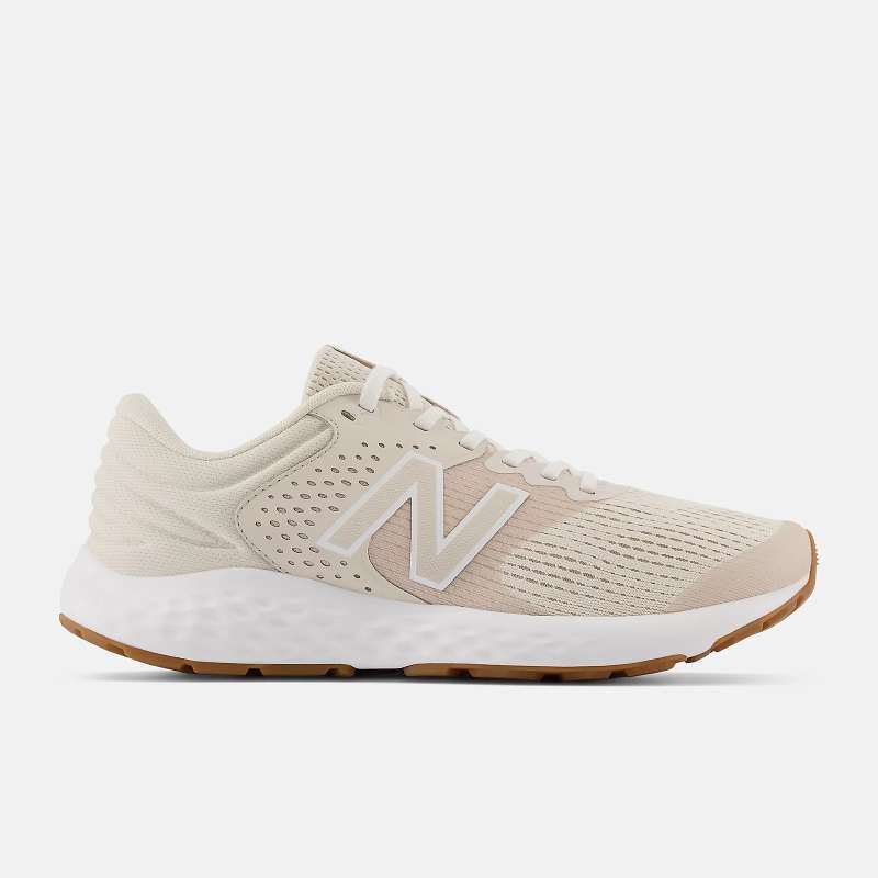 Review New Balance 520 V7, Solusi Sepatu Nyaman Saat Dipakai - Blibli Friends