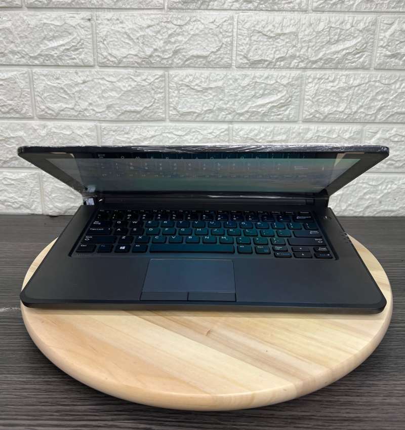 Jual LAPTOP DELL SUPER TIPIS SUPER SLIM, LAYAR 13.5in , DELL (14) RAM ...