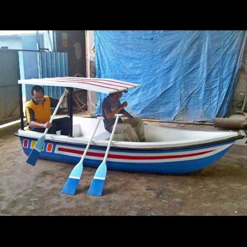 Jual Perahu Fiber Kapas Sitas 4-5 Orang /perahu Wisata Danau Di Seller ...