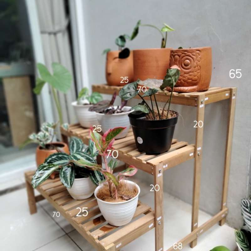 Promo Rak tanaman kayu ulin ukuran medium Diskon 17% di Seller Rumahku ...