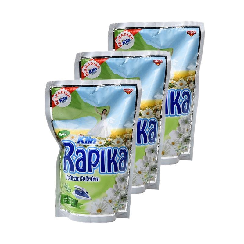 Jual Rapika Pelicin Pakaian Green Meadow Pouch [400 mL x 3 Pcs] di ...