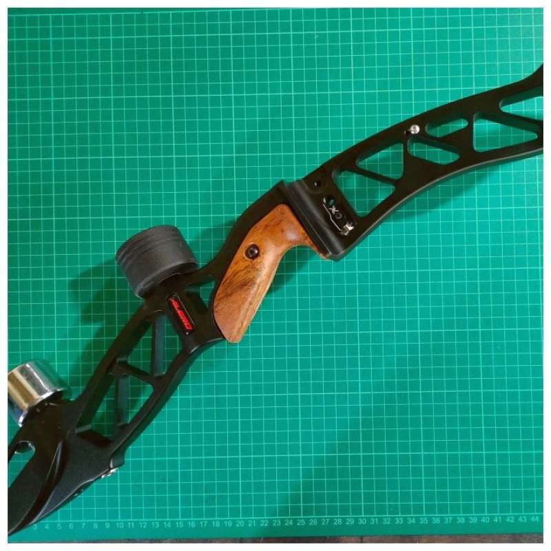 Jual Jual Hoyt Alero Custom Very Low Grip (Barebow) di Seller Maghfirah ...