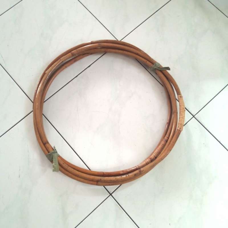 Promo Hula hoop diameter 45 cm rotan dan enak digunakan Diskon 35% di ...