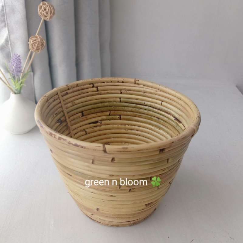 Promo Vas Rotan Pot Rotan Wadah Serbaguna Diskon 10% Di Seller Toko ...