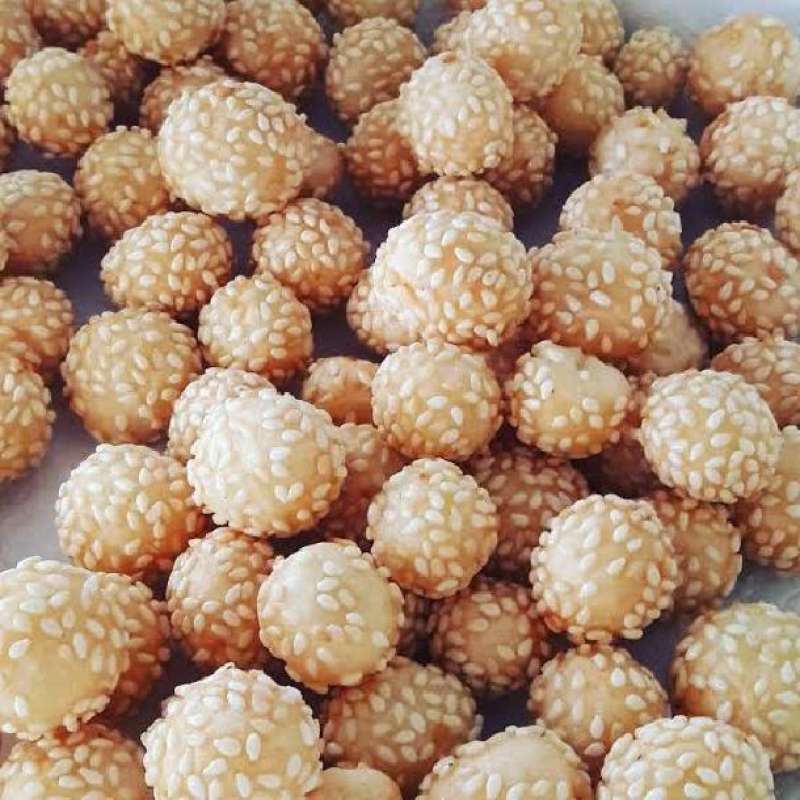 Jual 500 Gr Keciput Wijen |kue Onde-onde Wijen | Kacipo Khas Bugis ...