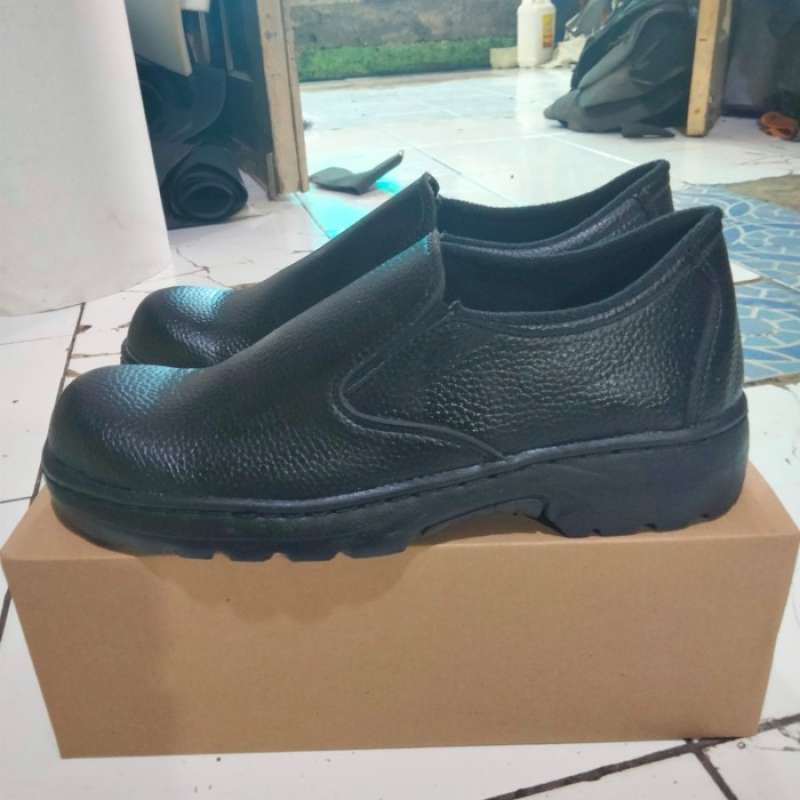 Promo sepatu safety shoes hitam Diskon 23% di Seller Hattiee Shop ...