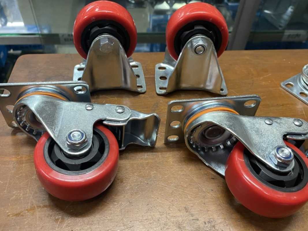 Jual Roda PU 3 inch ball bearing (2 mati 2 rem) 1 set di Seller Axie ...