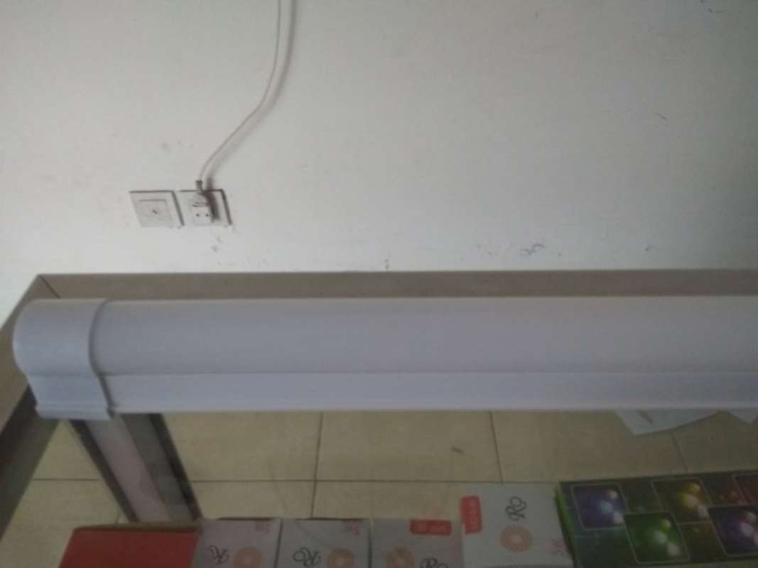 Jual Lampu TL LED T8 18W-LED Tube T8 18W Complete Set Plastic Body-Neon ...