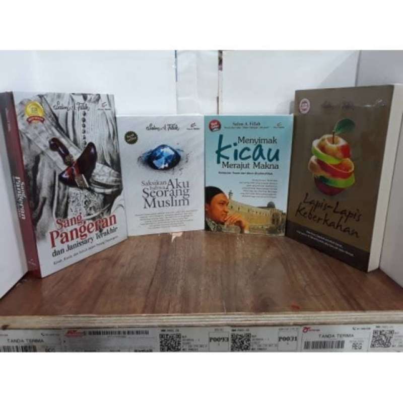 Jual Paket Buku Salim A Fillah Sang Pangeran Seorang Muslim Kicau Lapis ... Jual Paket Buku Salim A Fillah Sang Pangeran Seorang Muslim Kicau Lapis ...