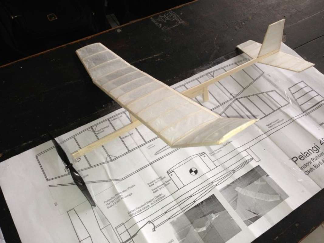 Jual Pesawat Model Rubber Powered Pelangi 45 di Seller DENTA TOYS ...