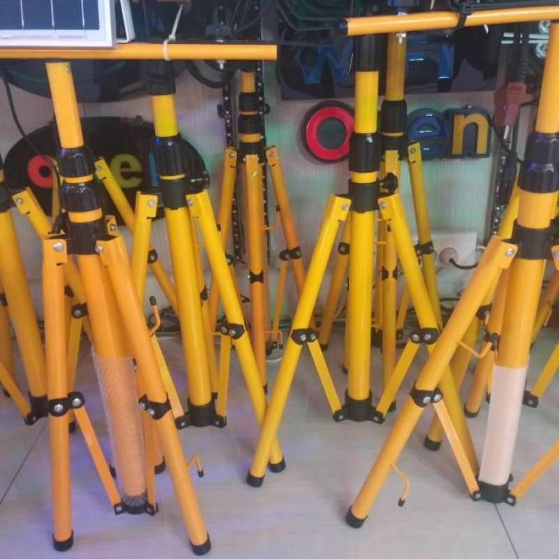 Jual Tripod Lampu Sorot Led Tiang Lampu Tripod Lampu Floodlight Stand ... Jual Tripod Lampu Sorot Led Tiang Lampu Tripod Lampu Floodlight Stand ...