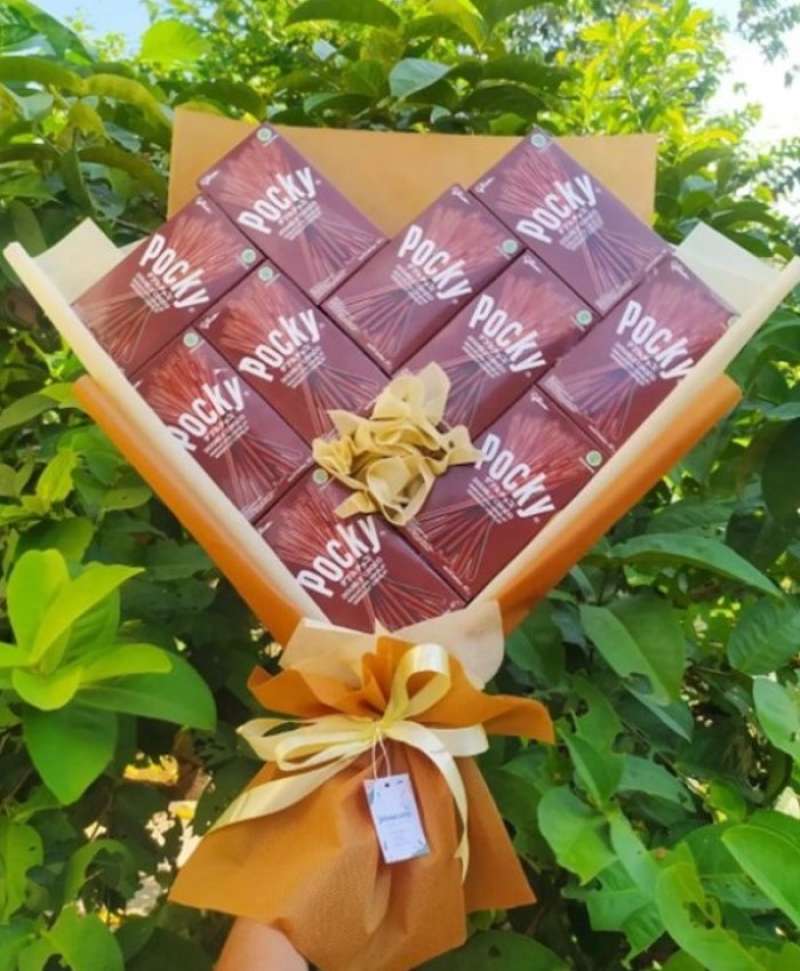 Jual BUKET SNACK POCKY | BUKET JAJAN | BUKET HADIAH ULTAH I KADO WISUDA ...