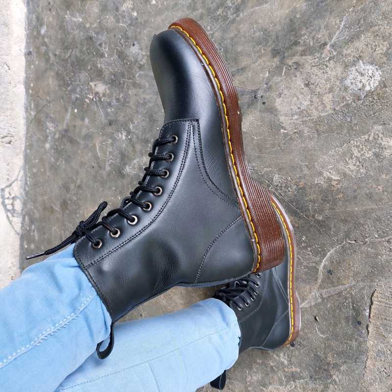 Jual Sepatu Dockmart Pria Dan Wanita Di Seller Minang Kayo - Kampung ...