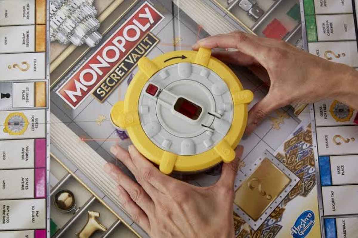 Jual Hasbro Monopoly Secret Vault Board Game Original Mainan Keluarga ...
