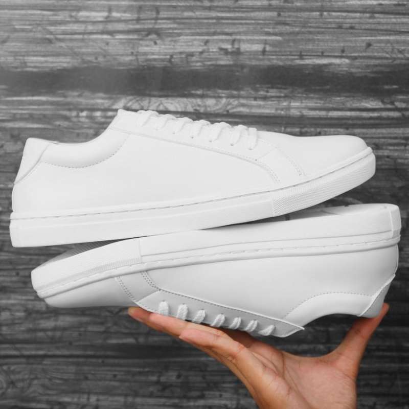Jual VICTOR FULL WHITE |ManNeedMe x ARF| Sepatu Sneakers Pria Casual ...