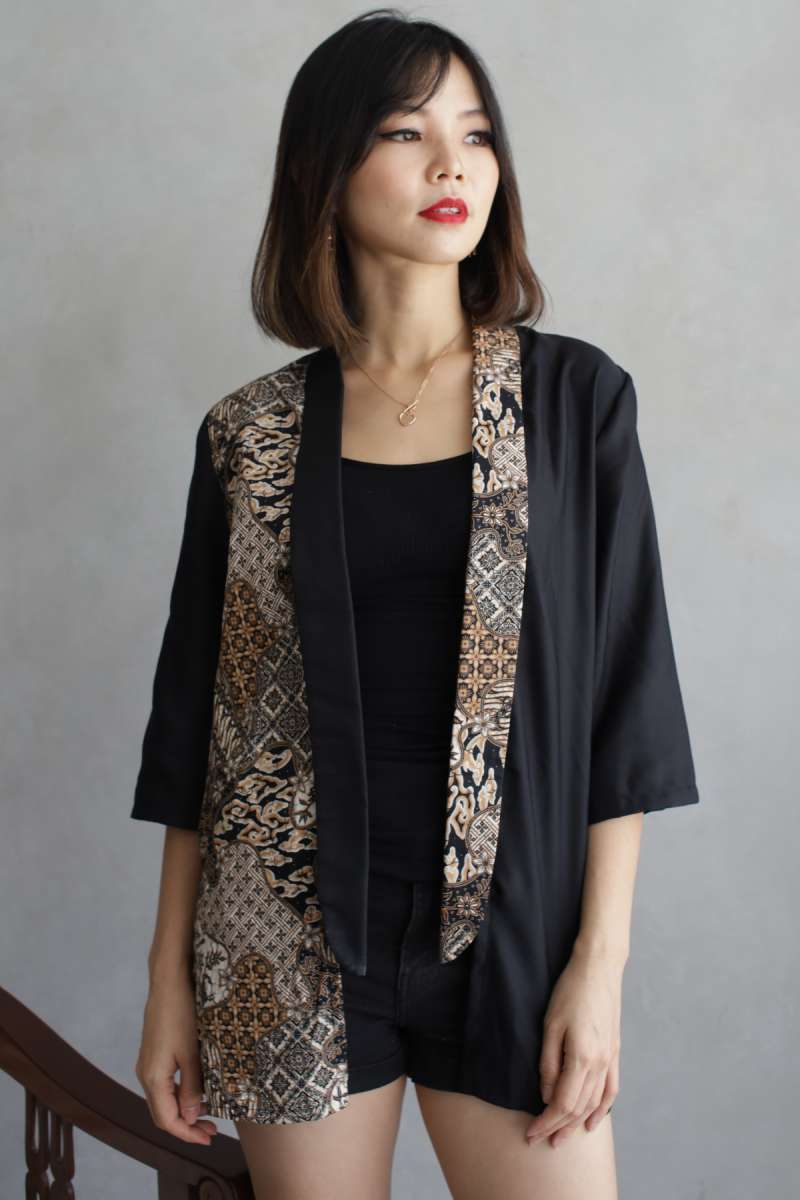 Jual Dhievine Batik Hikaru Mayang Hitam Two Tone Batik Outer Di Seller ...