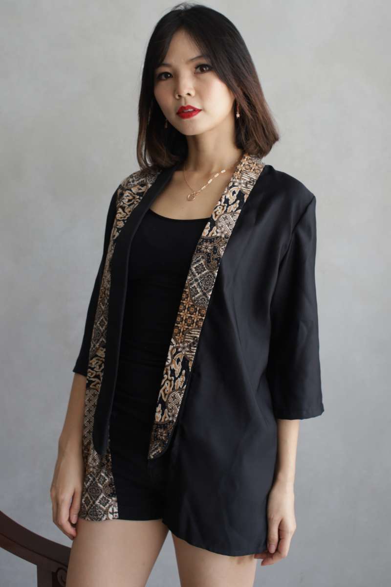 Jual Dhievine Batik Hikaru Mayang Hitam Two Tone Batik Outer Di Seller ...