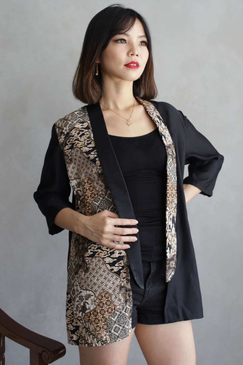 Jual Dhievine Batik Hikaru Mayang Hitam Two Tone Batik Outer Di Seller ...