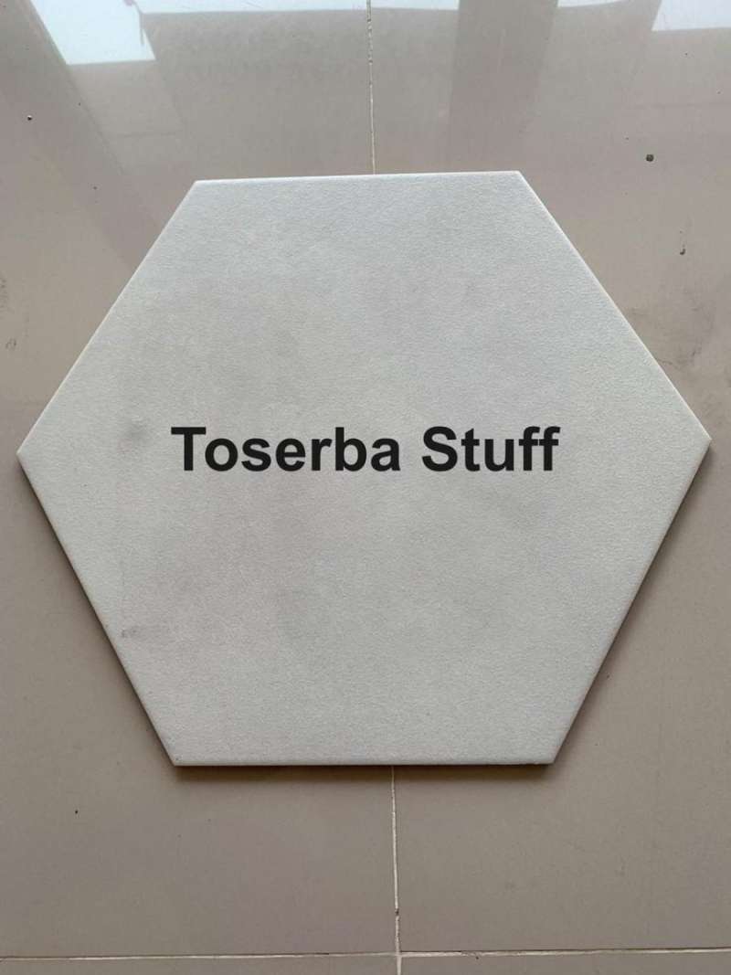 Jual Sample Keramik Roman Hexagonal Segi 5 Lima Abu Abu Hitam Putih 34 ...